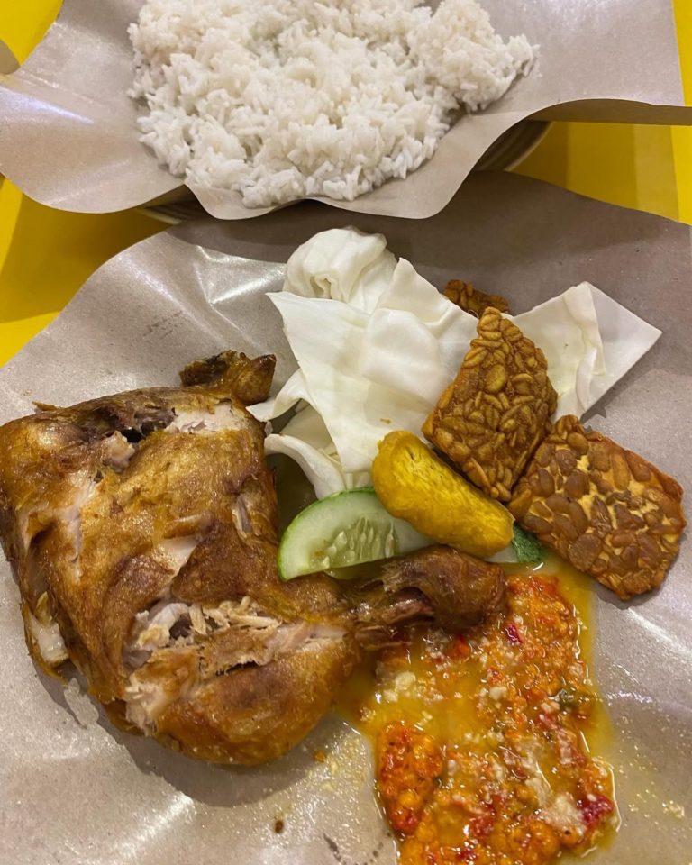 15 Best Ayam Gepuk Spots You Must Try In KL & PJ (2025 Guide) - KL Foodie