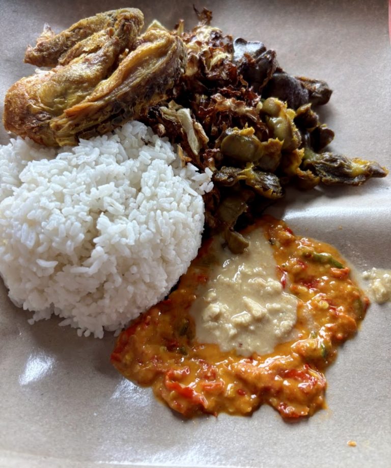 15 Best Ayam Gepuk Spots You Must Try In KL & PJ (2025 Guide) - KL Foodie