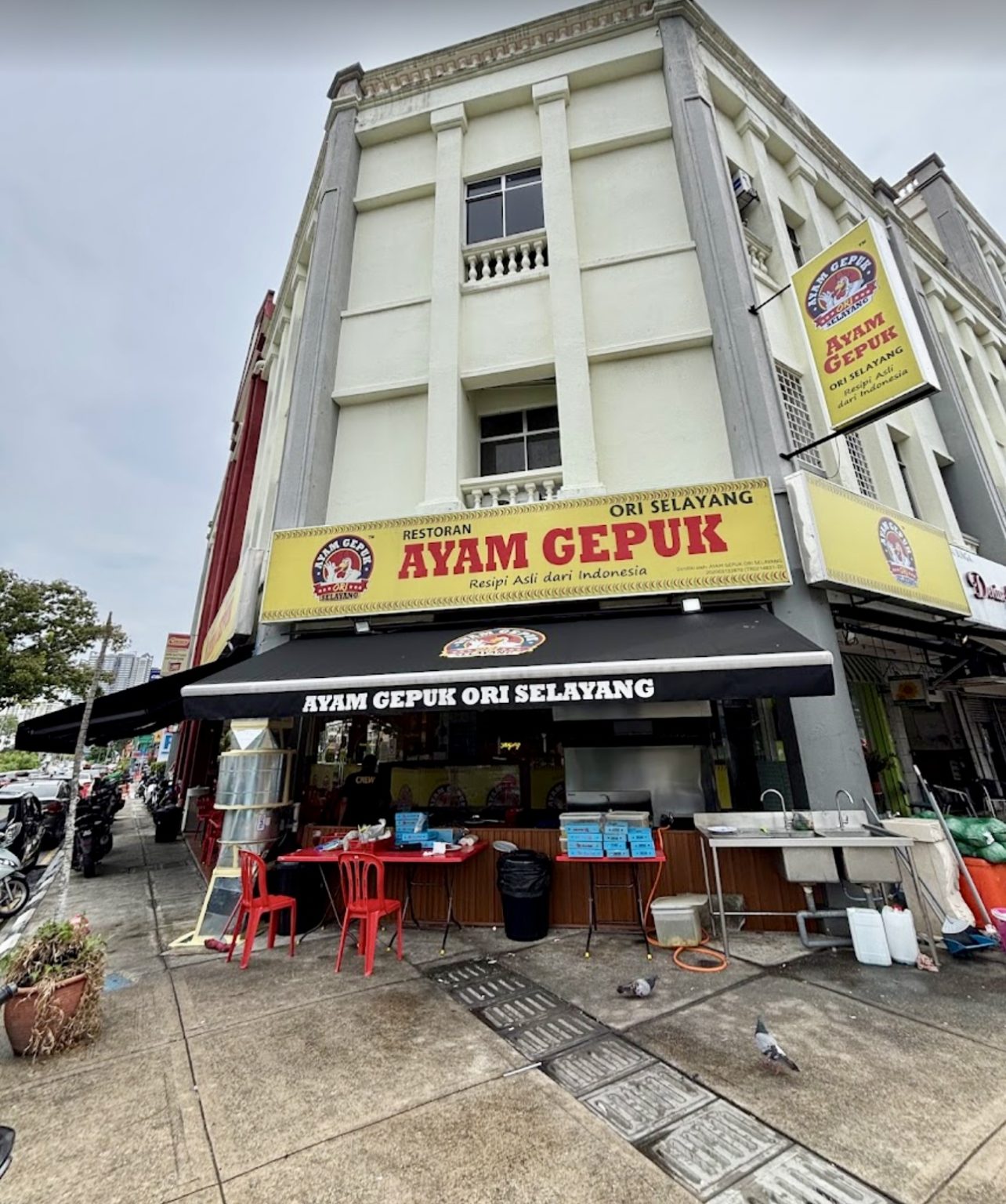 15 Best Ayam Gepuk Spots You Must Try In KL & PJ (2025 Guide) - KL Foodie