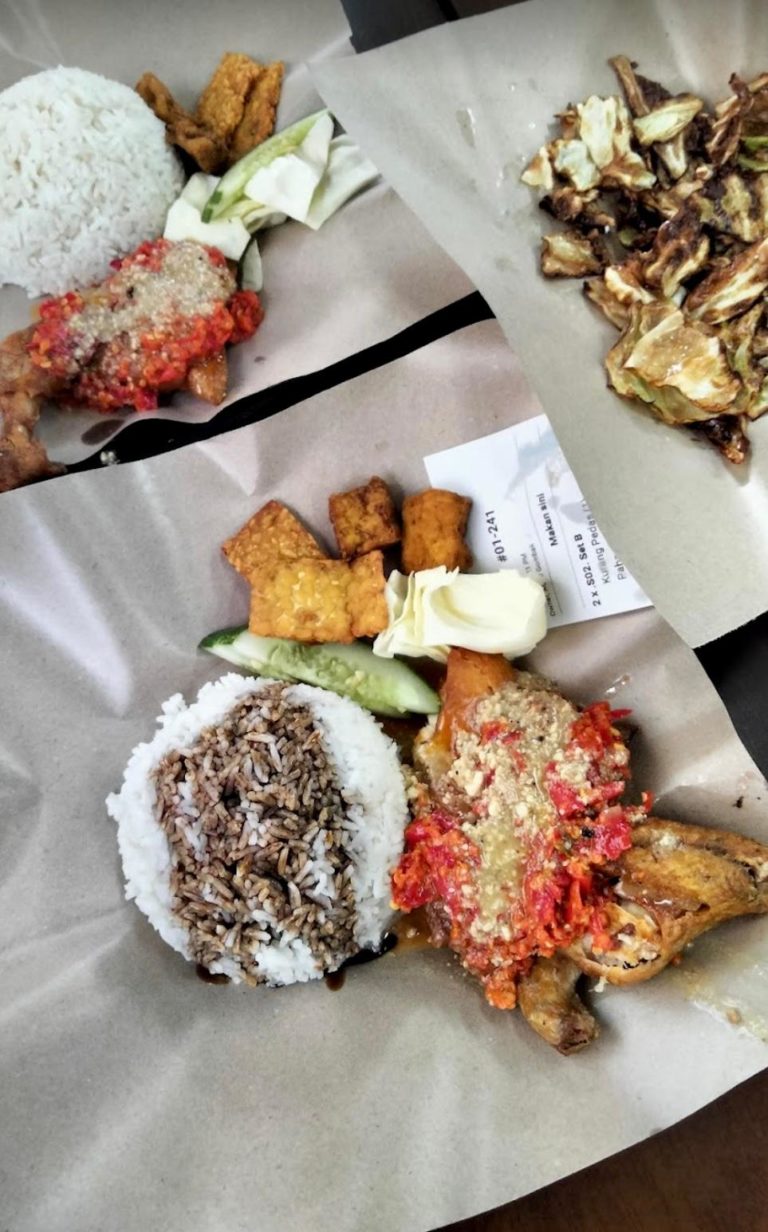 Top In Asia | 15 Best Ayam Gepuk Spots You Must Try In KL & PJ (2025 Guide)